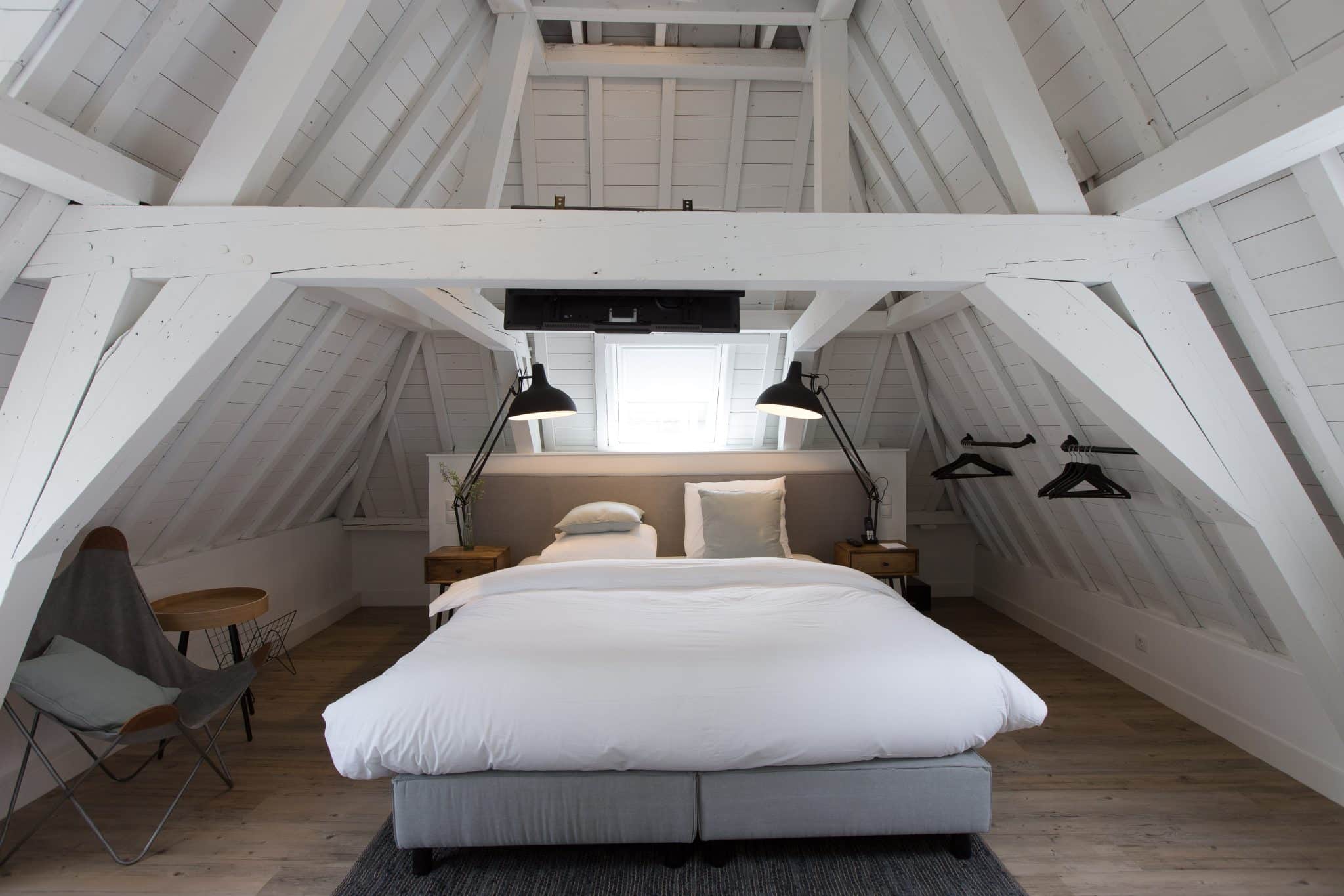 Eye Hotel - Morph Design