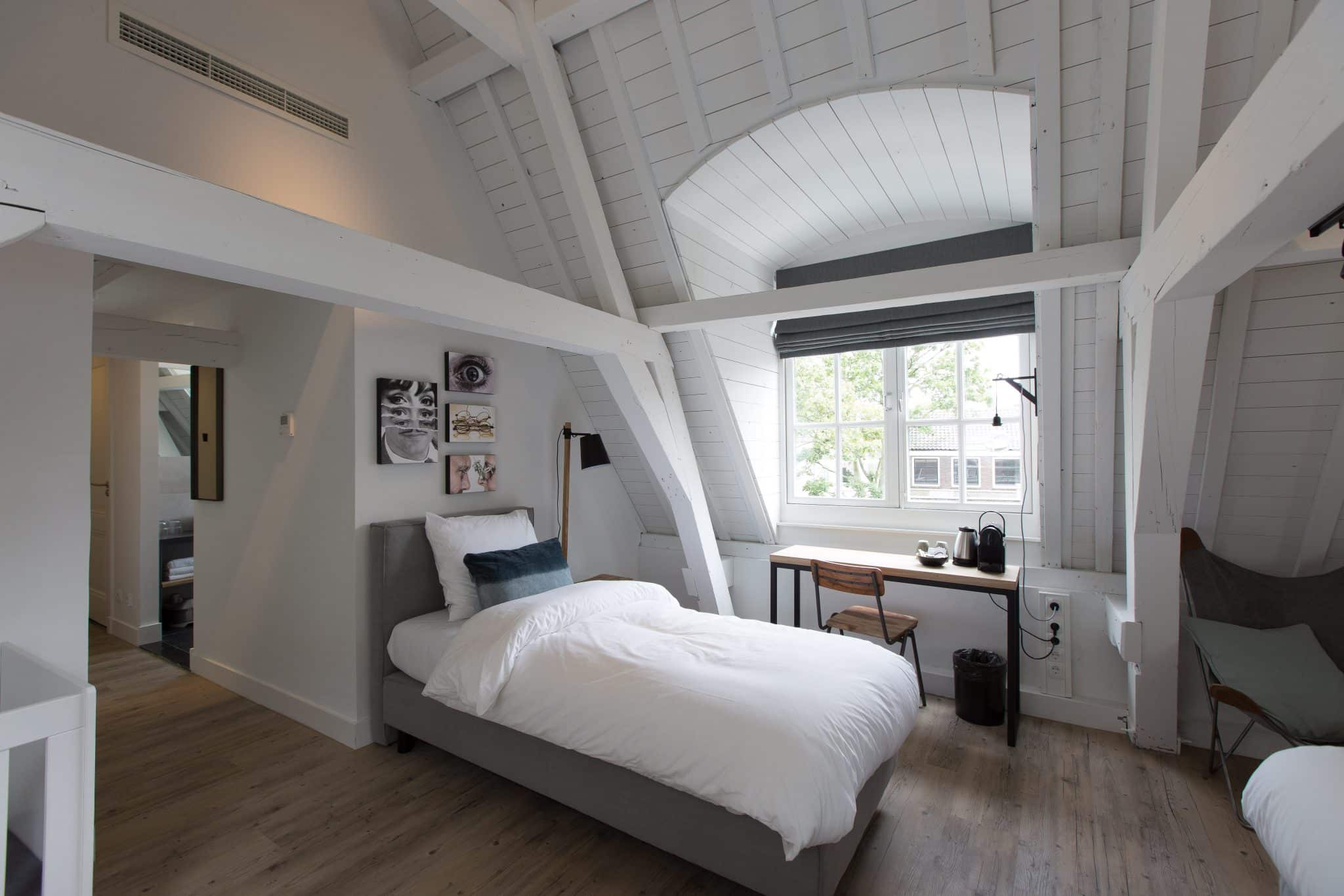 Eye Hotel - Morph Design